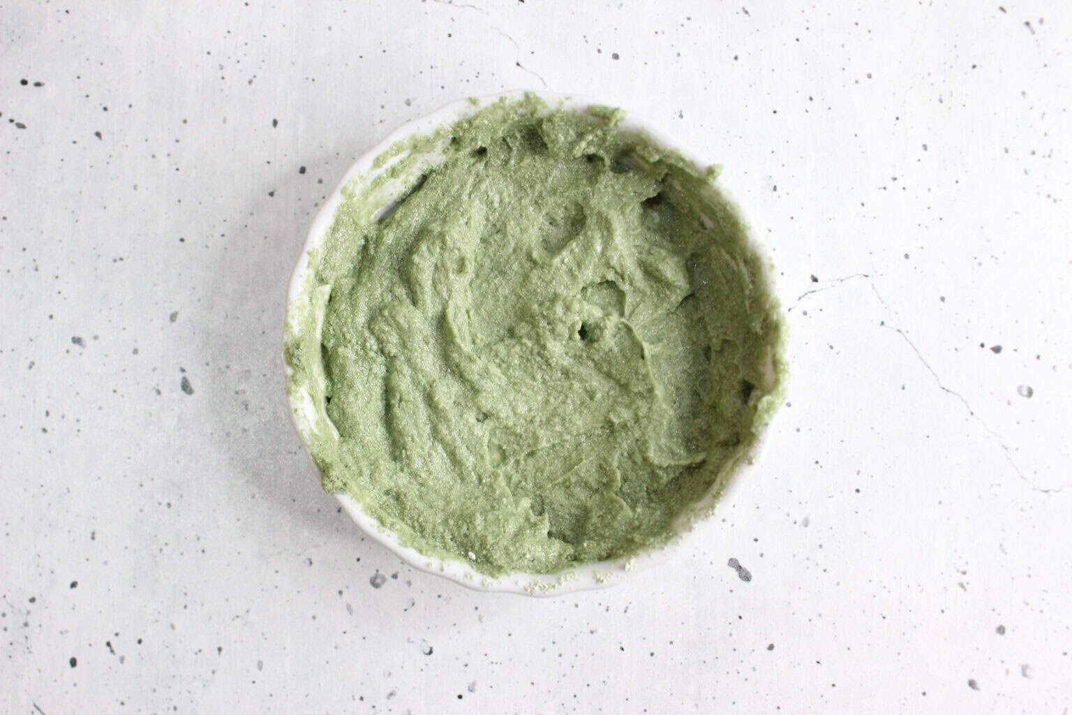How to Make a French Green Clay Face Mask at Home - She Needs Coffee