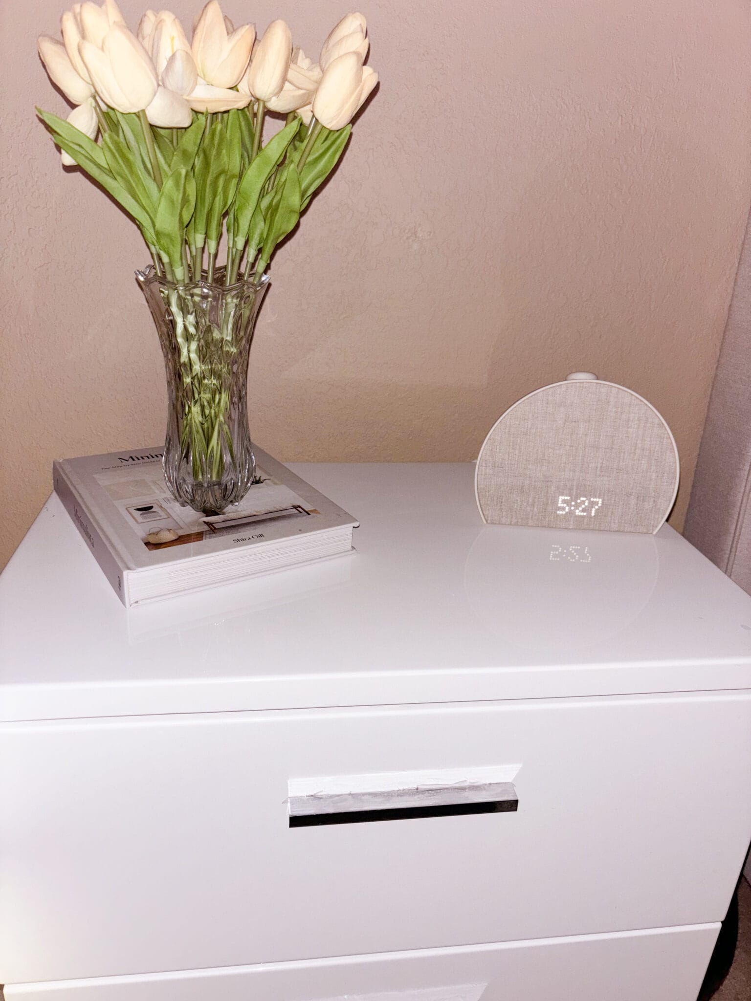 13 Decluttering Tips and Nightstand Organization Ideas You'll Love ...