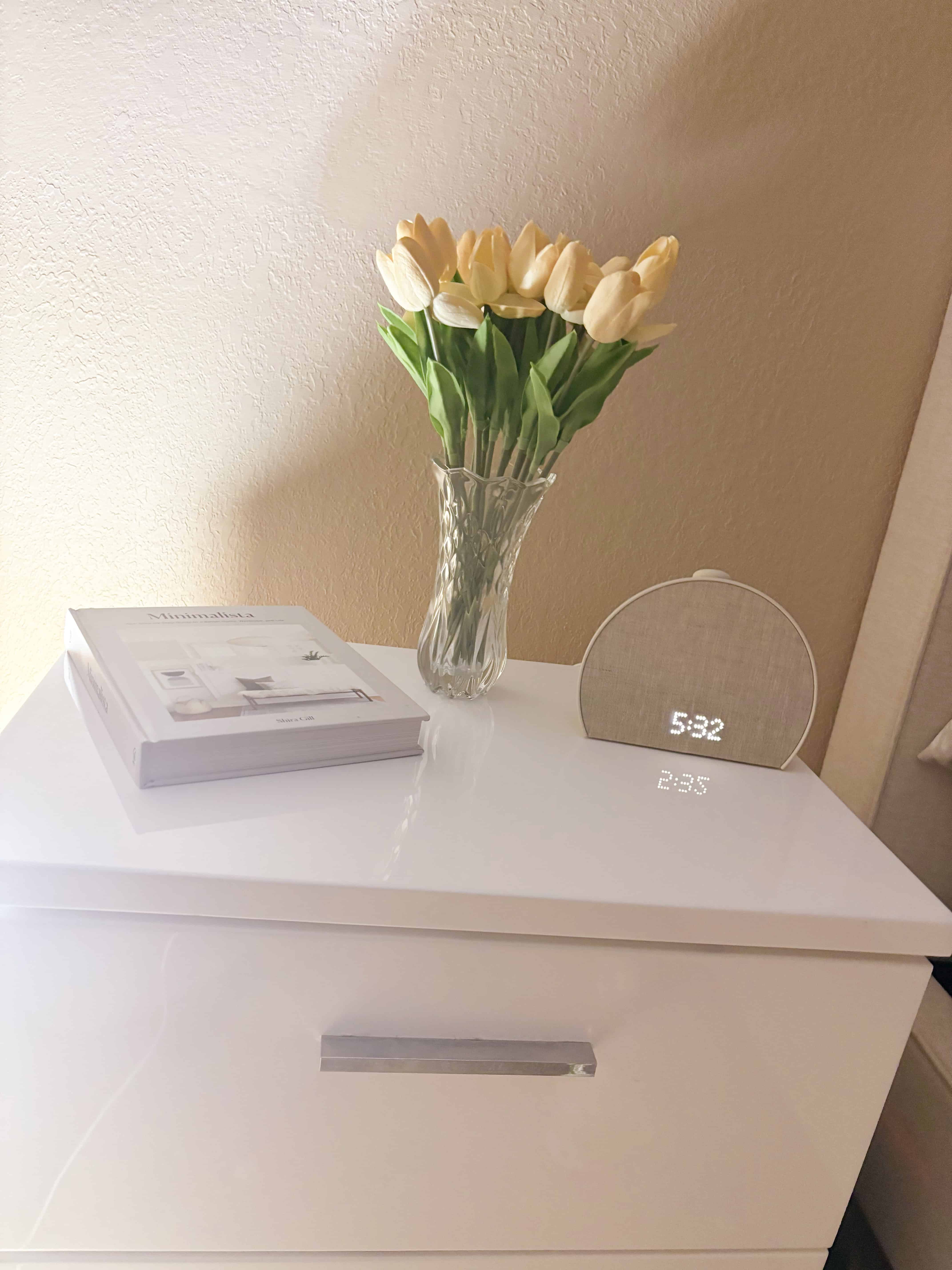 13 Decluttering Tips and Nightstand Organization Ideas You'll Love ...