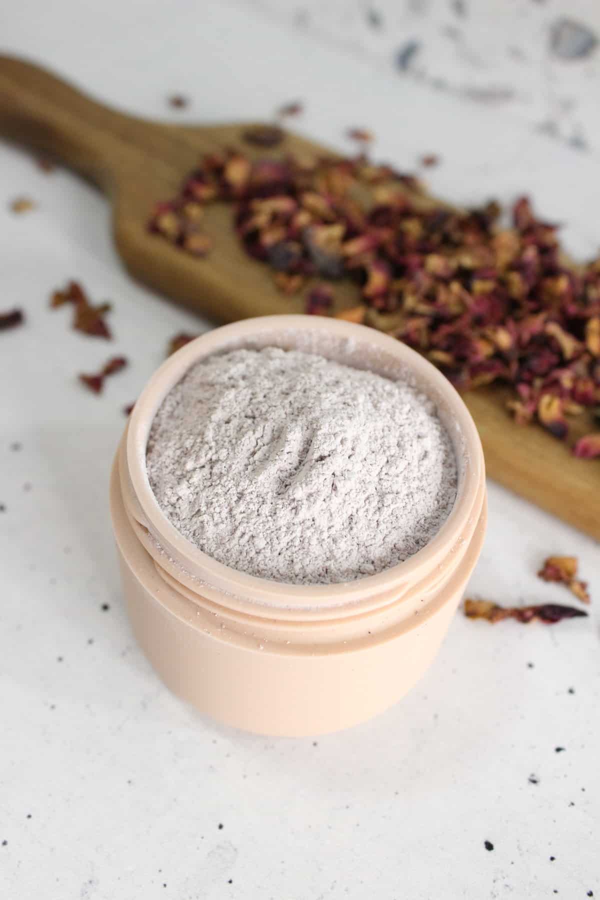 How to Make Homemade Baby Powder (Talc-Free & Soothing!) - She Needs Coffee