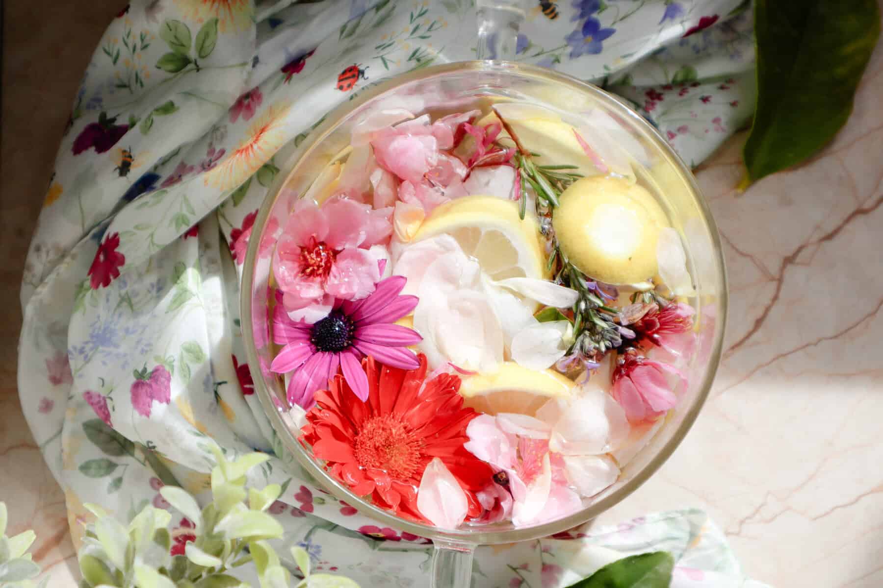 Spring Floral Simmer Pot: A Beautiful Way to Scent Your Home - She ...