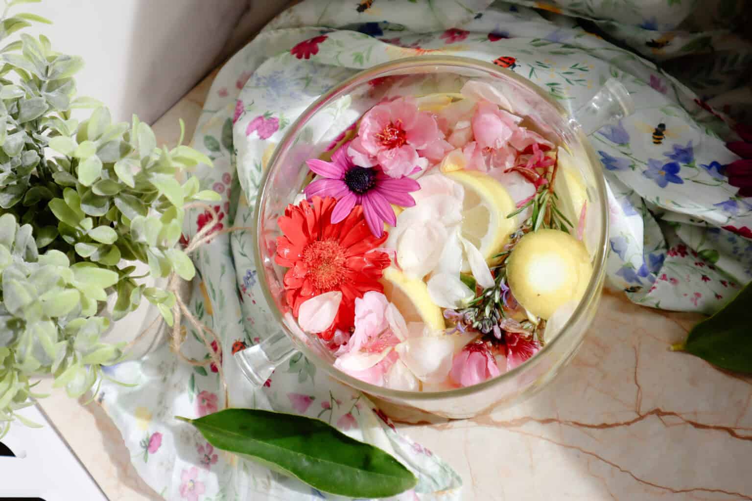 Spring Floral Simmer Pot: A Beautiful Way to Scent Your Home - She ...