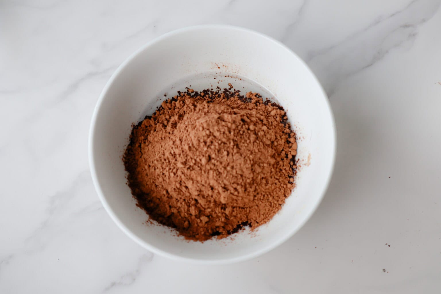Homemade Chocolate Sugar Scrub (Smells Like Brownie Batter) - She Needs ...