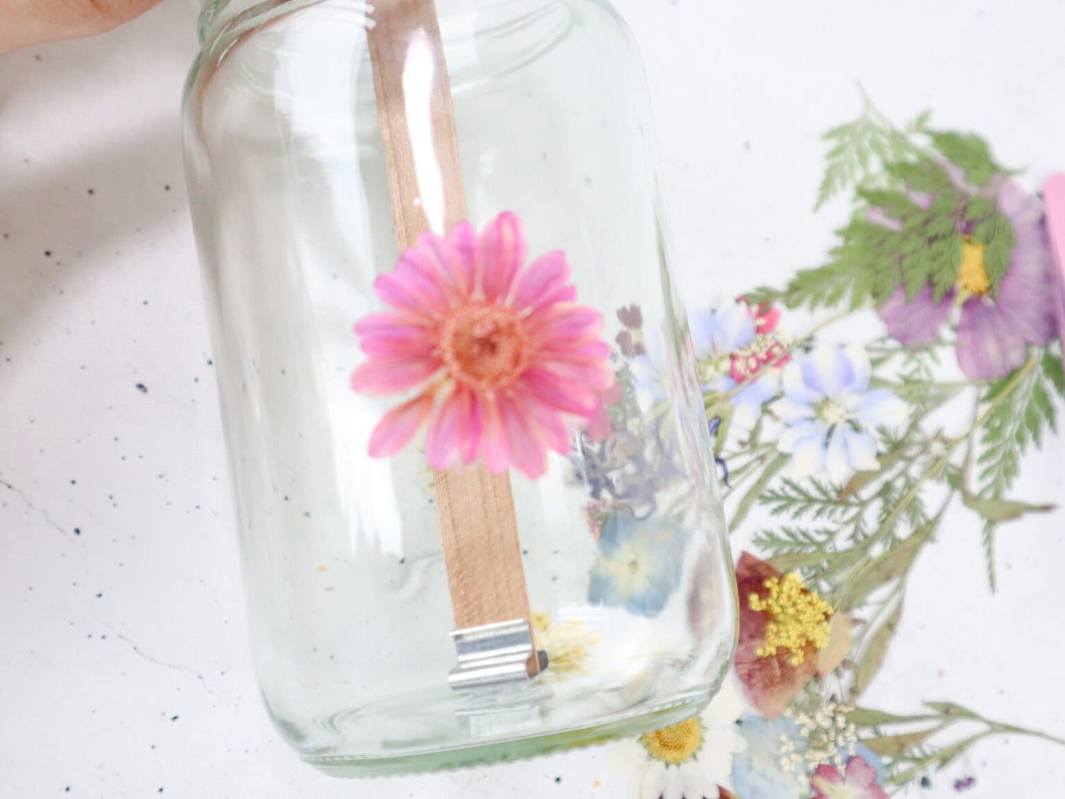 DIY Pressed Dried Flower Candle: The Perfect Handmade Gift - She Needs ...