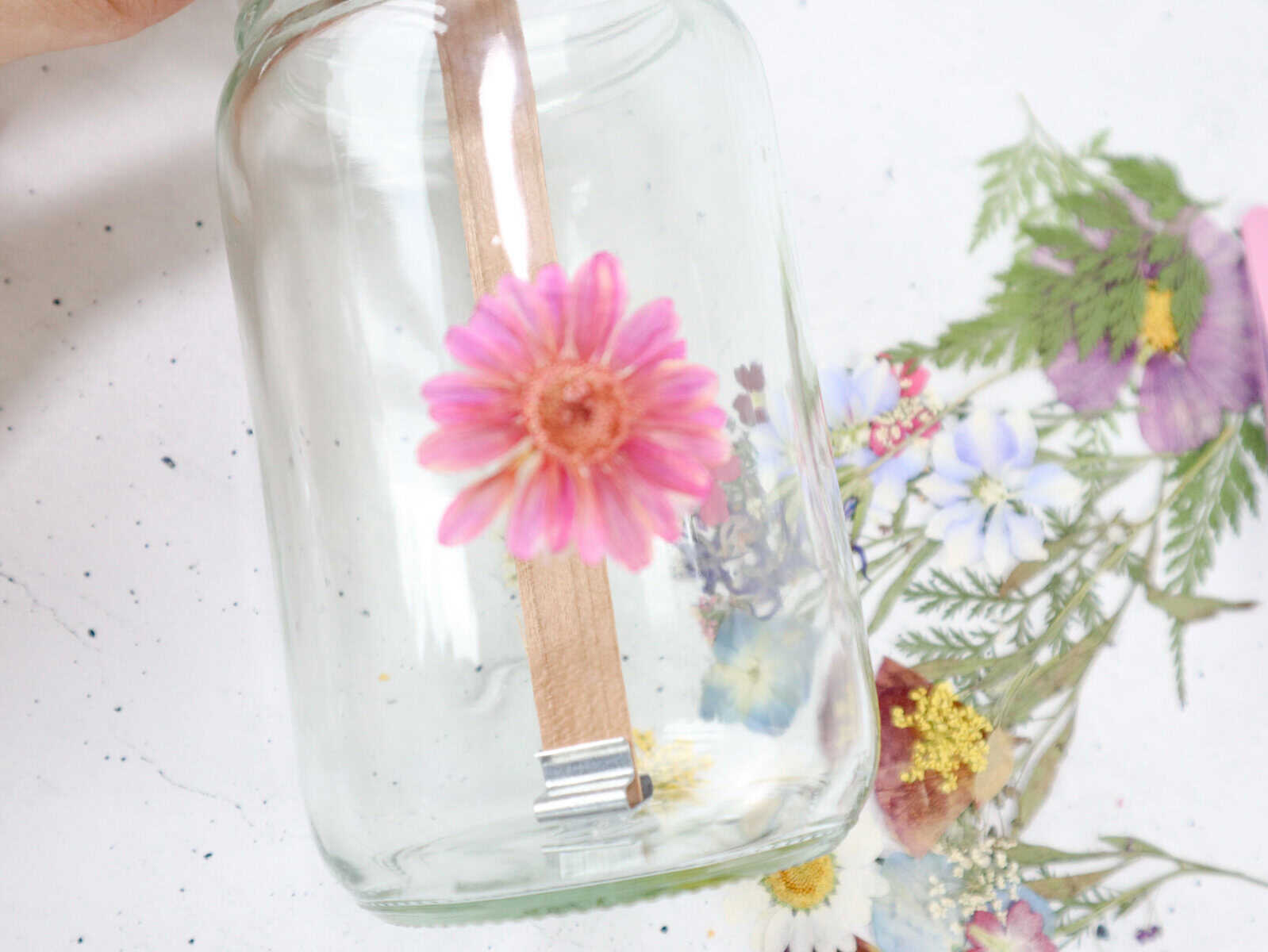 DIY Pressed Dried Flower Candle: The Perfect Handmade Gift - She Needs ...