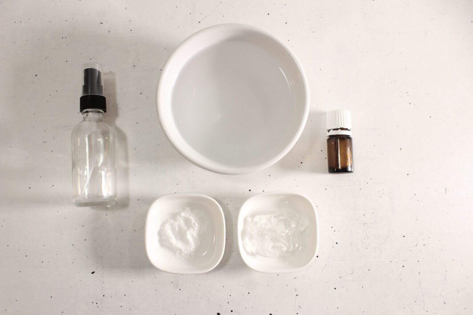 DIY Swim Spray to Neutralize Chlorine Naturally - She Needs Coffee