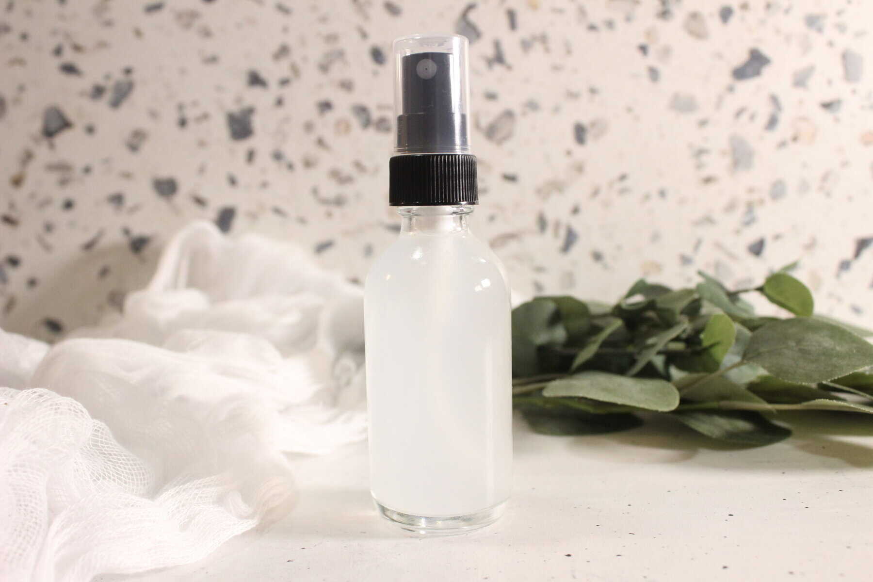 DIY Swim Spray to Neutralize Chlorine Naturally - She Needs Coffee