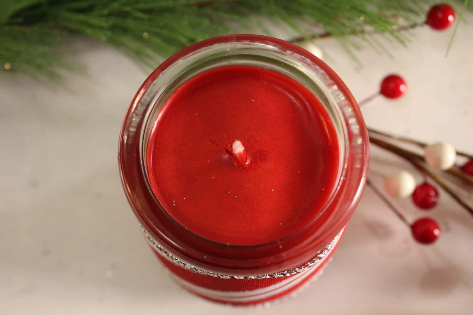 DIY Christmas Candle Recipe: Candy Cane & Christmas Tree Scent - She ...