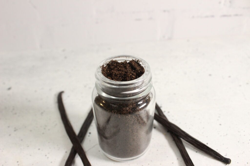 Homemade Vanilla Powder Recipe for Baking and Coffee - She Needs Coffee